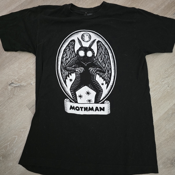 Hot Topic | Tops | Mothman Graphic Tshirt | Poshmark